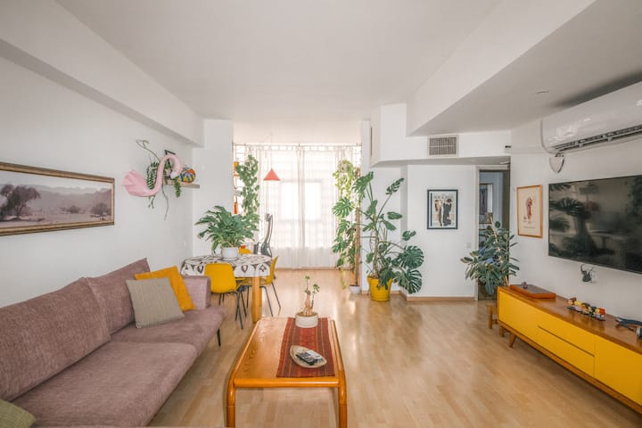 Urban Jungle In The Heart Of Jlm - Jerusalem