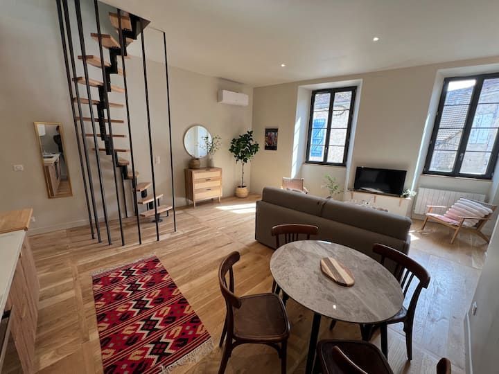 2 à 3 Appartements Même Immeuble - Martel
