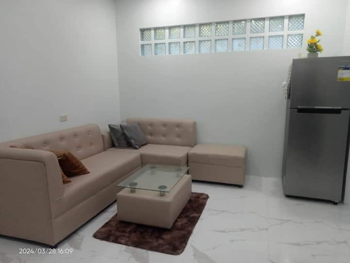 Manel Guest House - Donsol