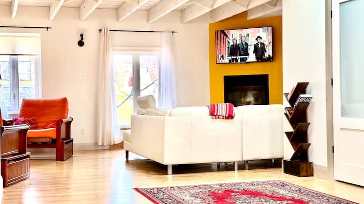 Historic Fun New Edinburgh Loft Beside Rideau Hall - Ottawa
