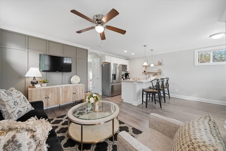 The Bear Den - Hickory, NC