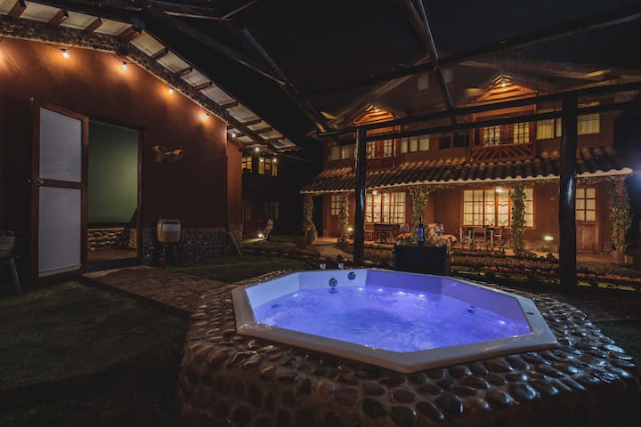 Kutimuy Loge - Jaccuzi, Sauna, Cinema, Bonfire, + - Urubamba