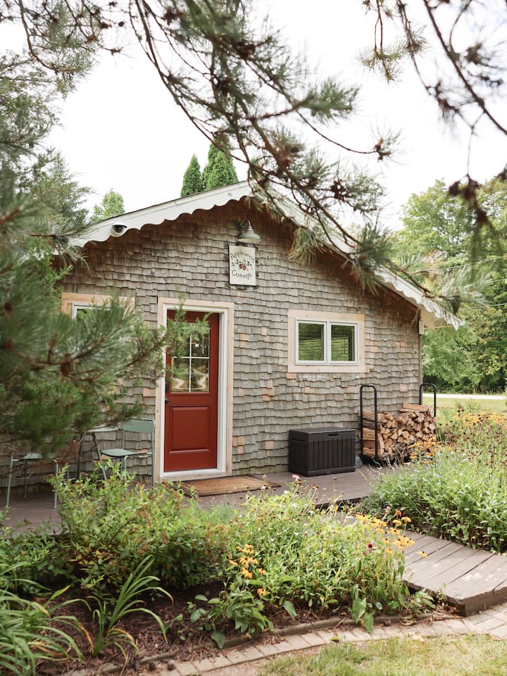 Applewood At Loma Cottages - Egg Harbor, WI