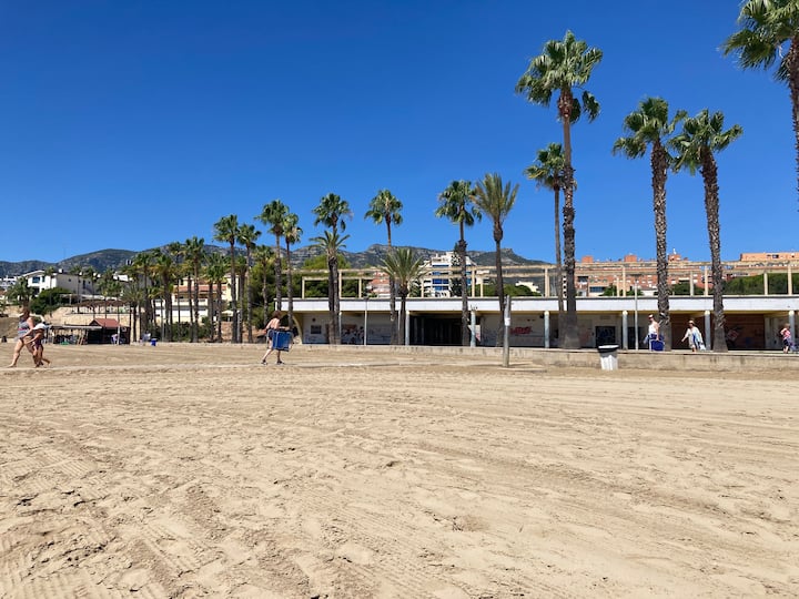 Centralt Kun 300 M Til Stranden - La Ràpita