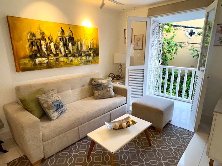 Charming Apto 2br 1b |Full Ac,balcony |Walled City - Cartagena, Colombia