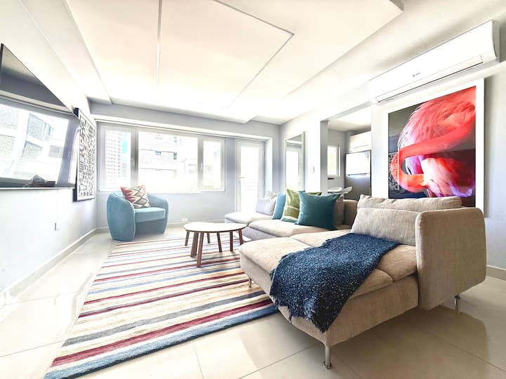 Designer Apartment In The Center Of It All - San Juan