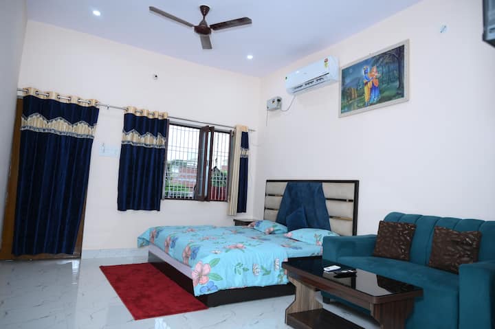 Nk Home Stay (Near Assi Ghat) - 바라나시