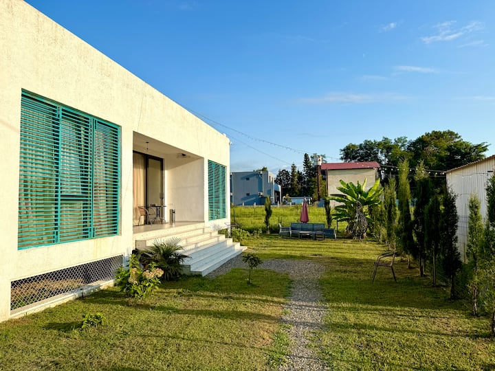 Villa Capri-kaprovani: Luxury Oasis In Shekvetili - Georgia