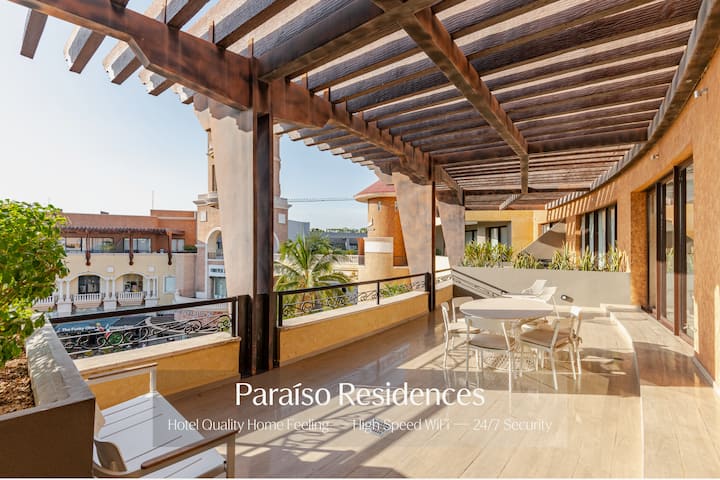 Capitalia |  Ocean Views, Rooftop Grill & Gym - Cabo San Lucas