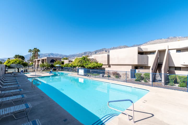 Relaxing 2br Suite W/ Patio | Outdoor Pool Access - Palm Springs, CA
