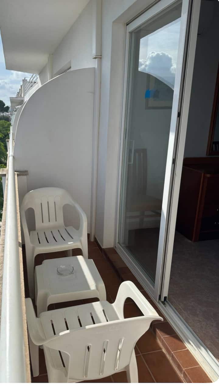 Single Room En Hostal - Mallorca