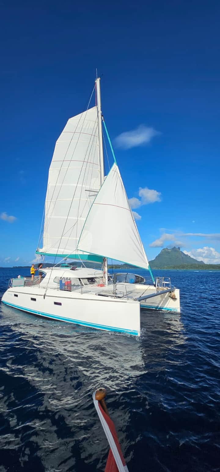 Bora Bora Sailing Experience - Bora-Bora
