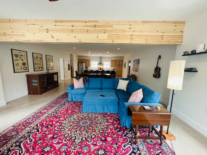 The House In The Woods - Honor, MI