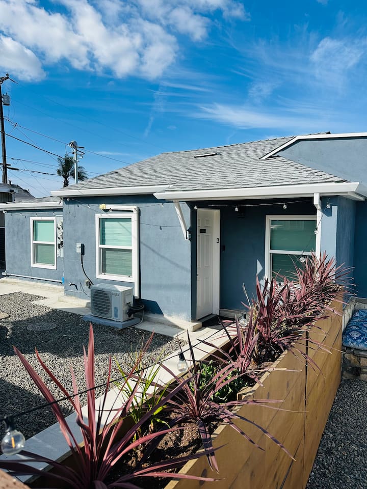 Modern South Bay Vacation Home~ Centrally Located - Gardena, CA