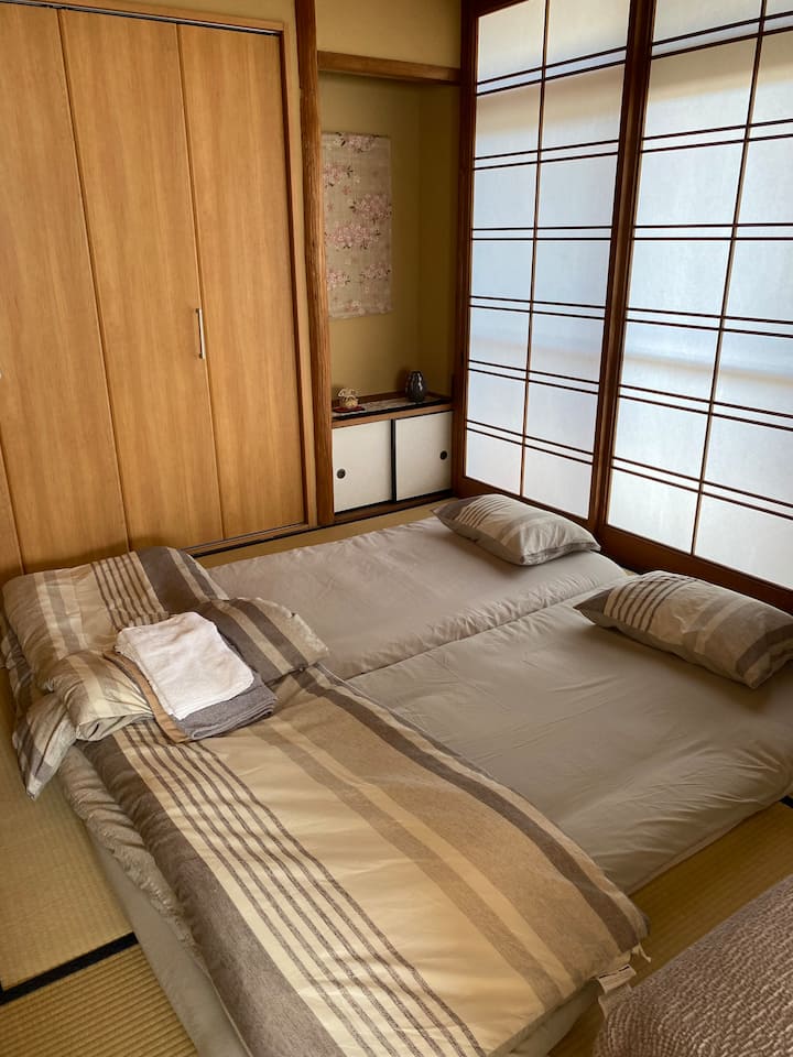 ゲストハウス Gofuku
元呉服屋さんの離れをリフォームした一軒家 - Yoshino