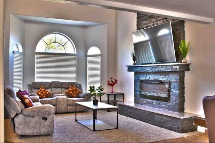 Modern & Spacious Home - Fresno, CA