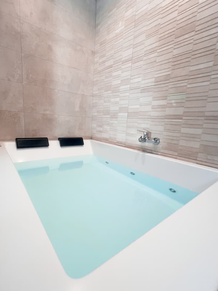 Charming Jacuzzi Studio In Triana - Seville