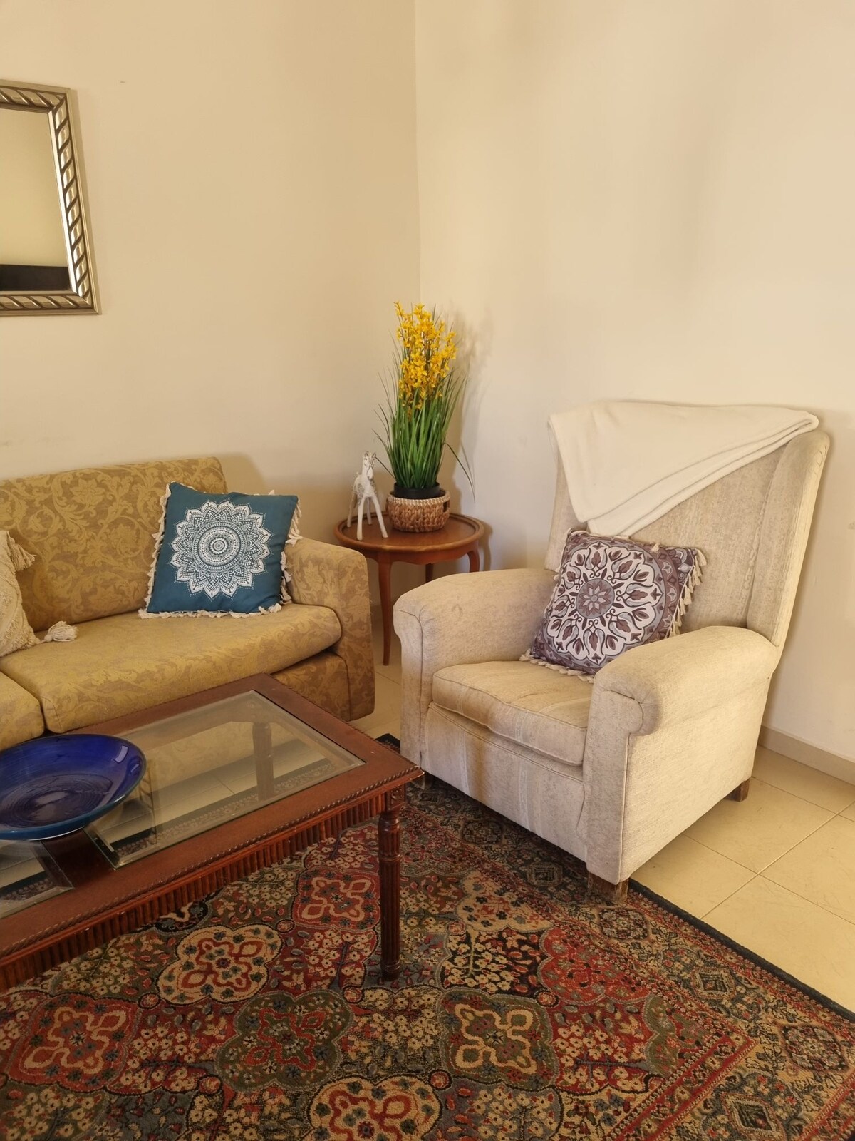 Bright and full of light 4 rooms apt. - Flats for Rent in Jerusalem ...