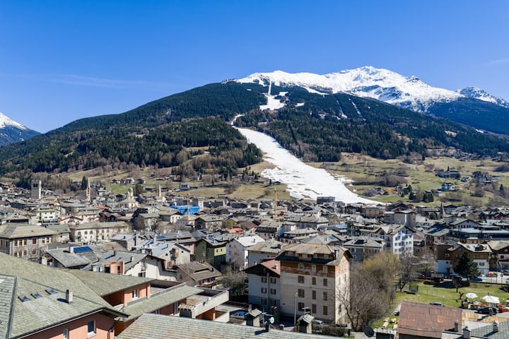 Vista Montagna Box Privato Giardino 6 Ospiti - Bormio