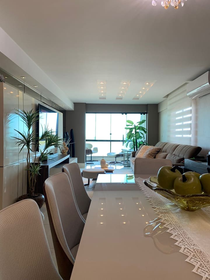Luxo Frente Mar • 4 Suites • Melhor Localização - Balneário Camboriú