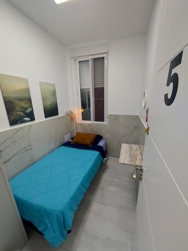 Habitación Privada Zona Estadio Bernabéu 5 - Madrid