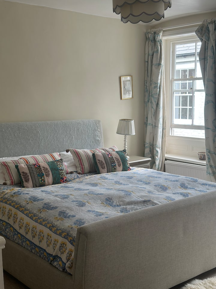 George Street - Deal