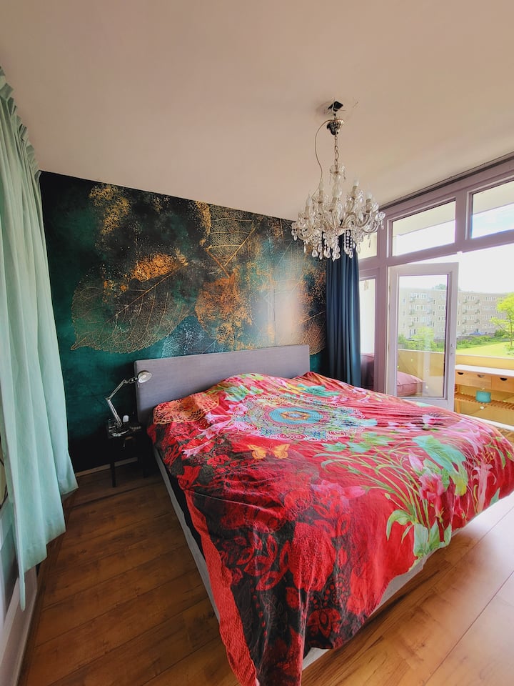 Kleurrijk 2-slaapkamer Appartement - Amsterdam