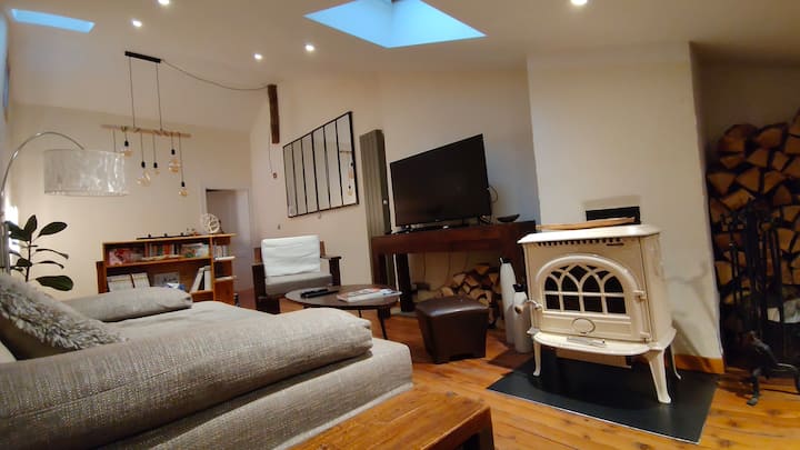 Maison Triplex Atypique 
Centre-historique
140 M2 - Embrun
