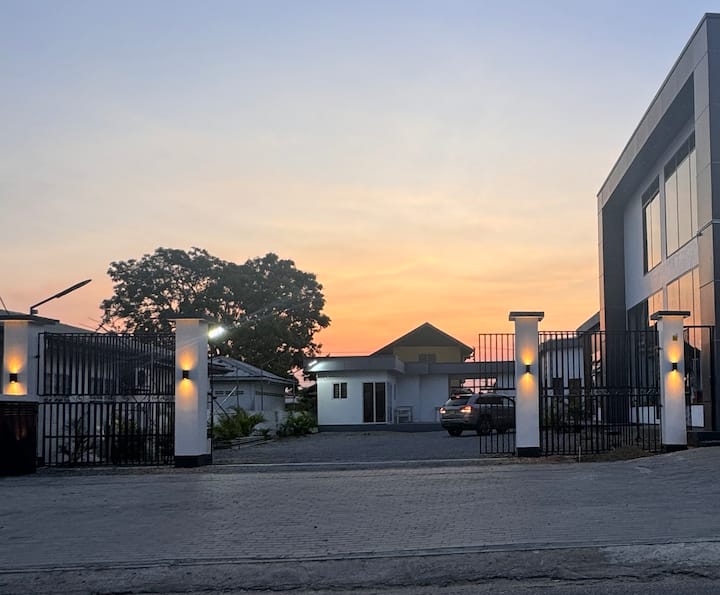 Luxury Stay - Suriname