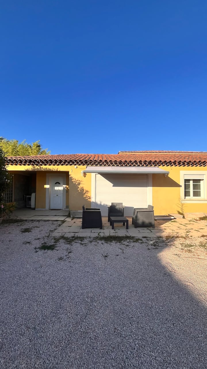Villa De Plain-pied - Marignane