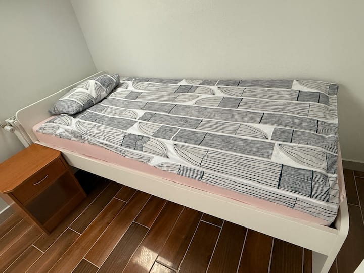 Private Single Room In Bruxelles - Brussels