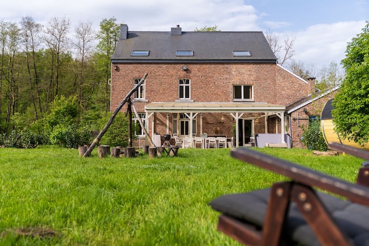 Huis Met Sauna, Jacuzzi En Grote Tuin In Durbuy - Belgique