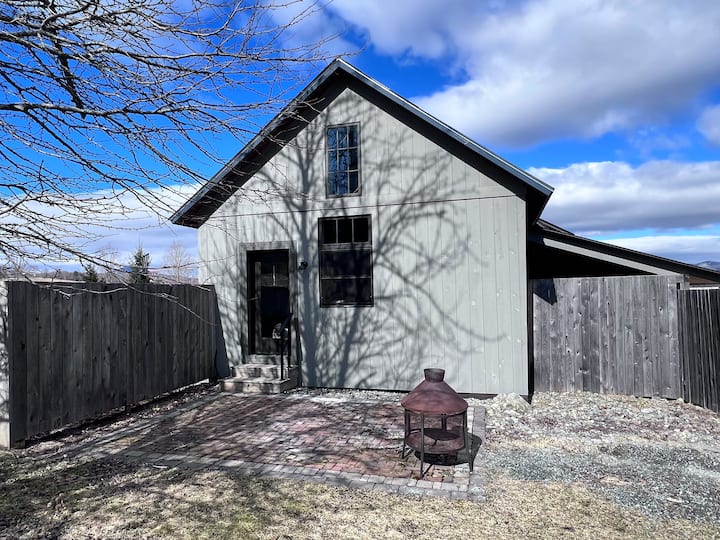 Perry Hill Cabin - Waterbury Village Historic District