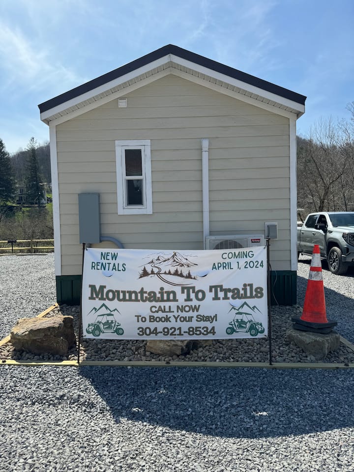 Madilyn’s Manor - Brush Creek Falls, Freeman