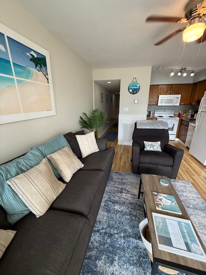 Snowbird & Fall Escapes Plus Military Discount - Garden City, SC