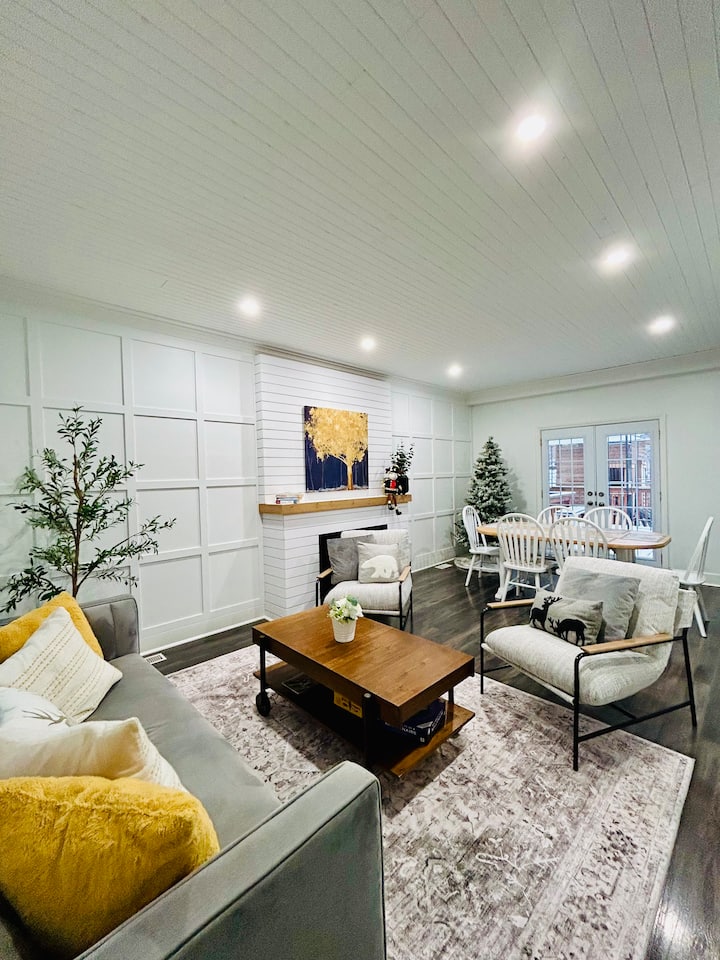 Beautiful Home Near Bu Ideal For All Guests - Brandon University