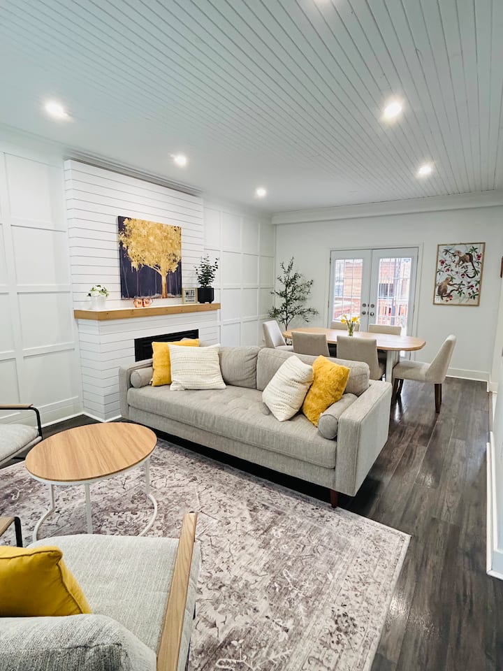 Lovelyhome•near Bu•treehouse•ideal For Group Stays - マニトバ