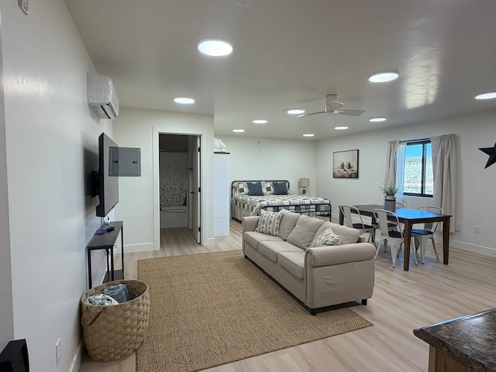 Base Camp Studio | Near Moab - Looking Glass - Looking Glass Rock, Moab