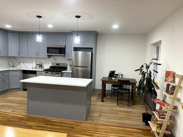 Modern 2br Bronx Apt | Near Subway + Metronorth - The Bronx, NY