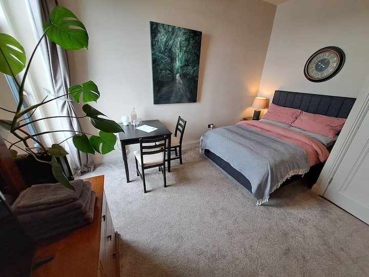 Quiet Double Room With Sea View - Midleton