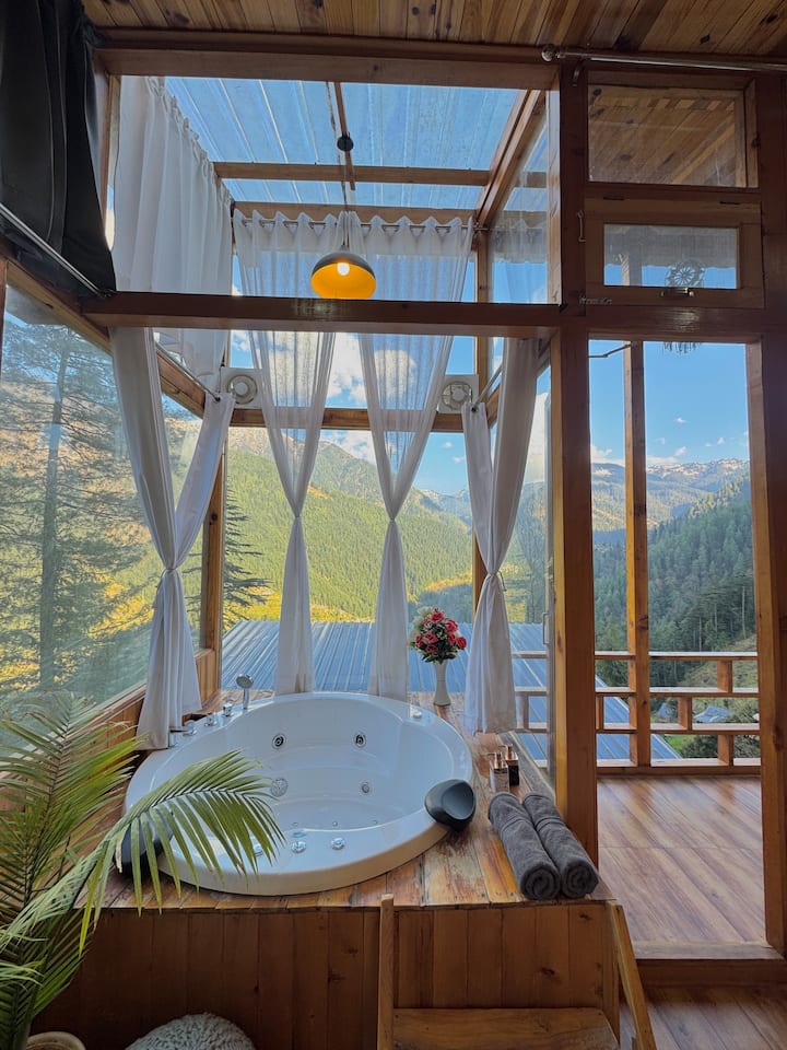 Luxury Glass Cabin+private Jacuzzi | Valley View - Jibhi