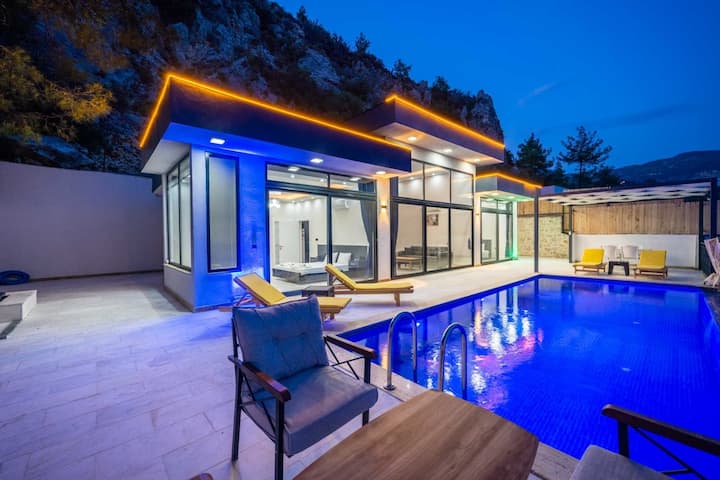 Villa Huzurlu(deniz Ve Doğa Manzarali)balayi Villa - İslamlar