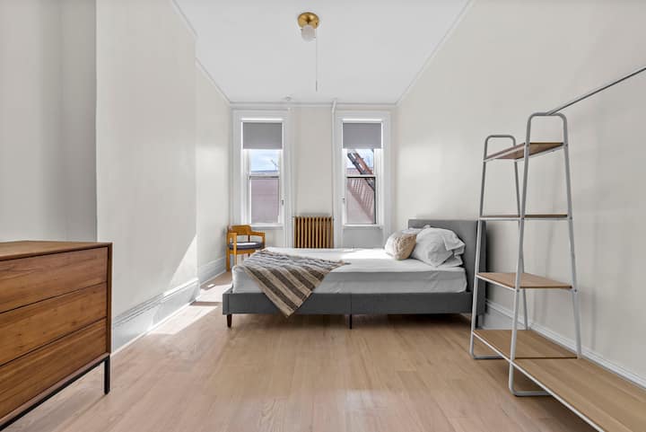Modern 3bd Apt Stone’s Throw From Nyc! - Edgewater, NJ