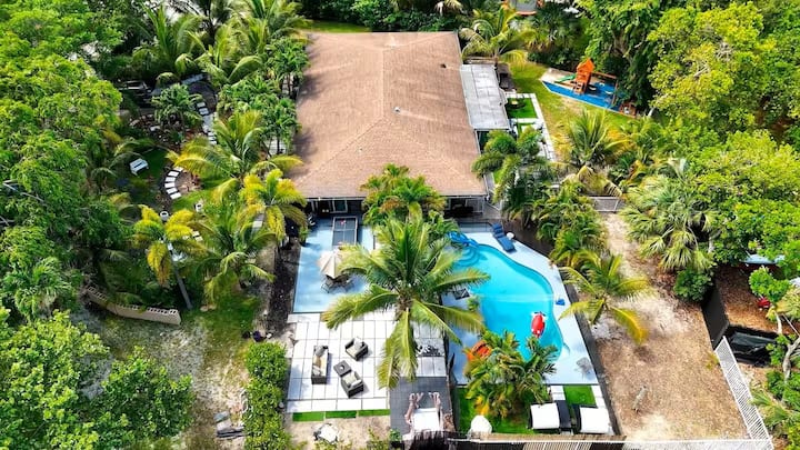 Location! Min Walk To The Beach - Deerfield Beach, FL