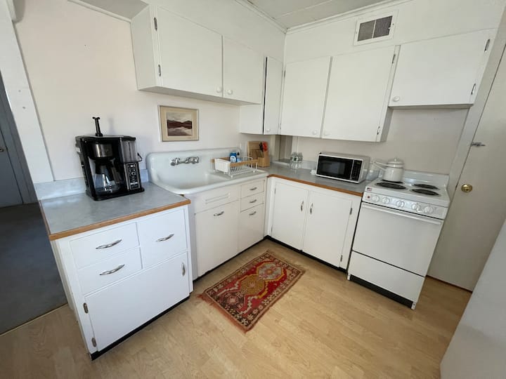 Sunny, Sweet Studio! - 克萊頓