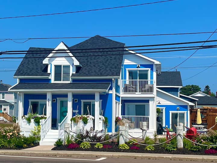 Blue Lobster @Summerside Harbour - Summerside