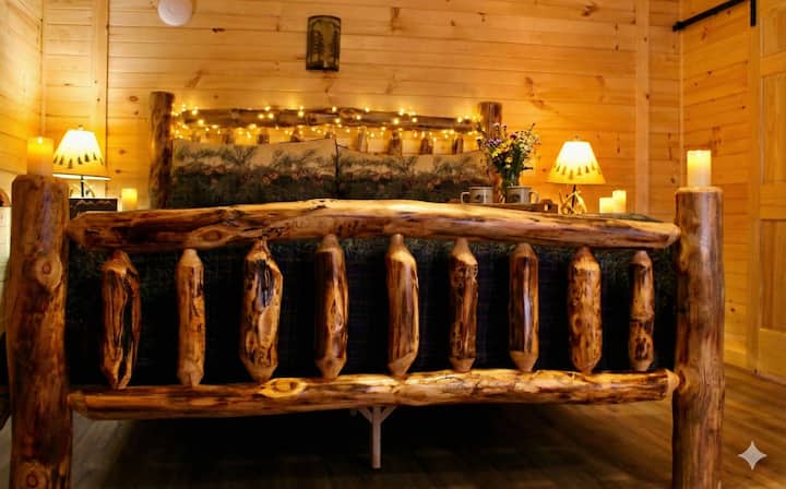 Romantic King Escape: Private Jacuzzi & Deck - Lake George, NY