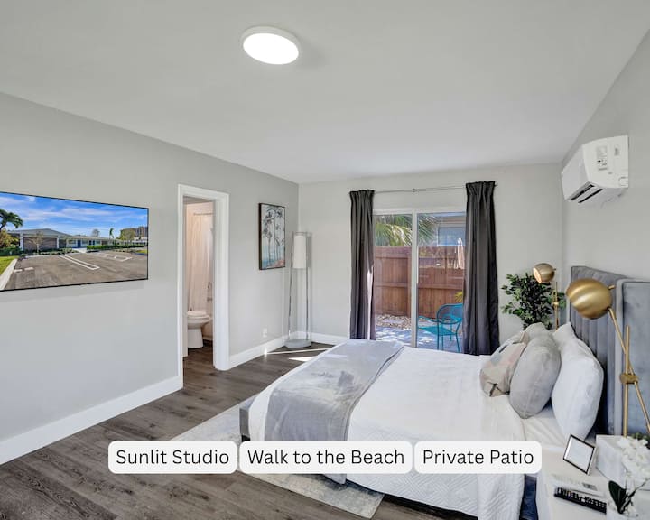 Sunlit Studio, Walk To Beach, Private Patio - Pompano Beach, FL