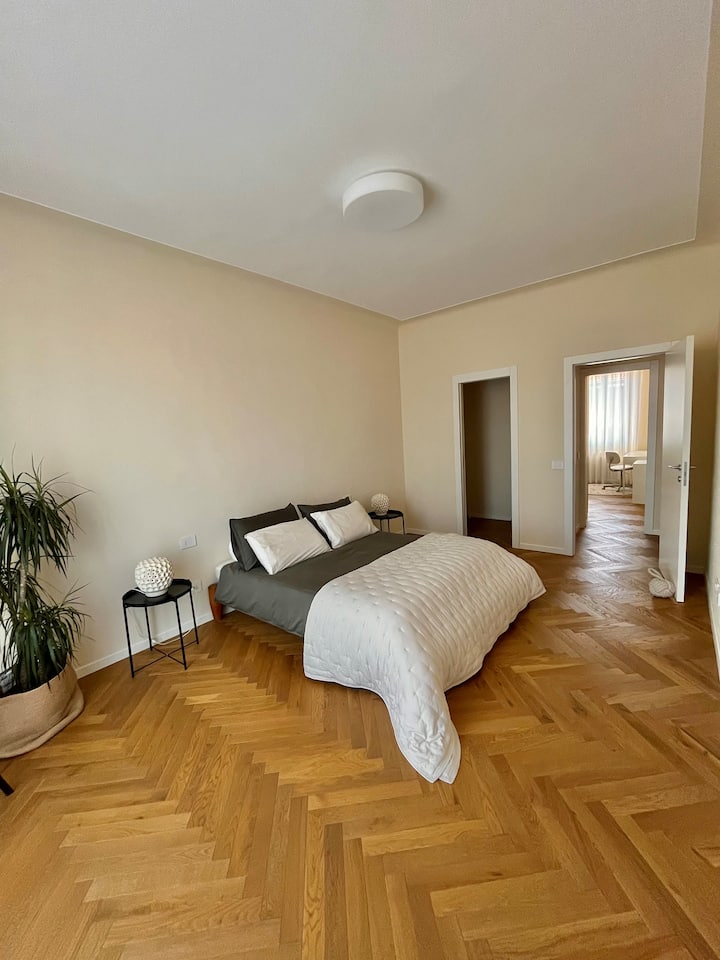 Emma’s Home - Super Close To Metro M5 - Monza