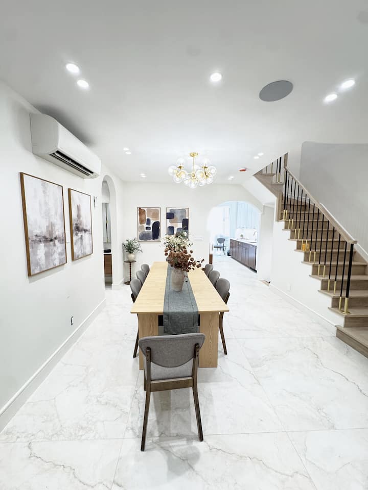 High End 5 Bedroom 4.5 Bathroom - Crown Heights, NY
